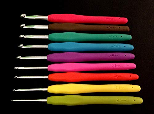 WooCrafts Large-Eye Blunt Needles Yarn Knitting Plus Crochet Hooks Set with Case,Ergonomic Handle Crochet Hooks Needles for Arthritic Hands.Best Gift!