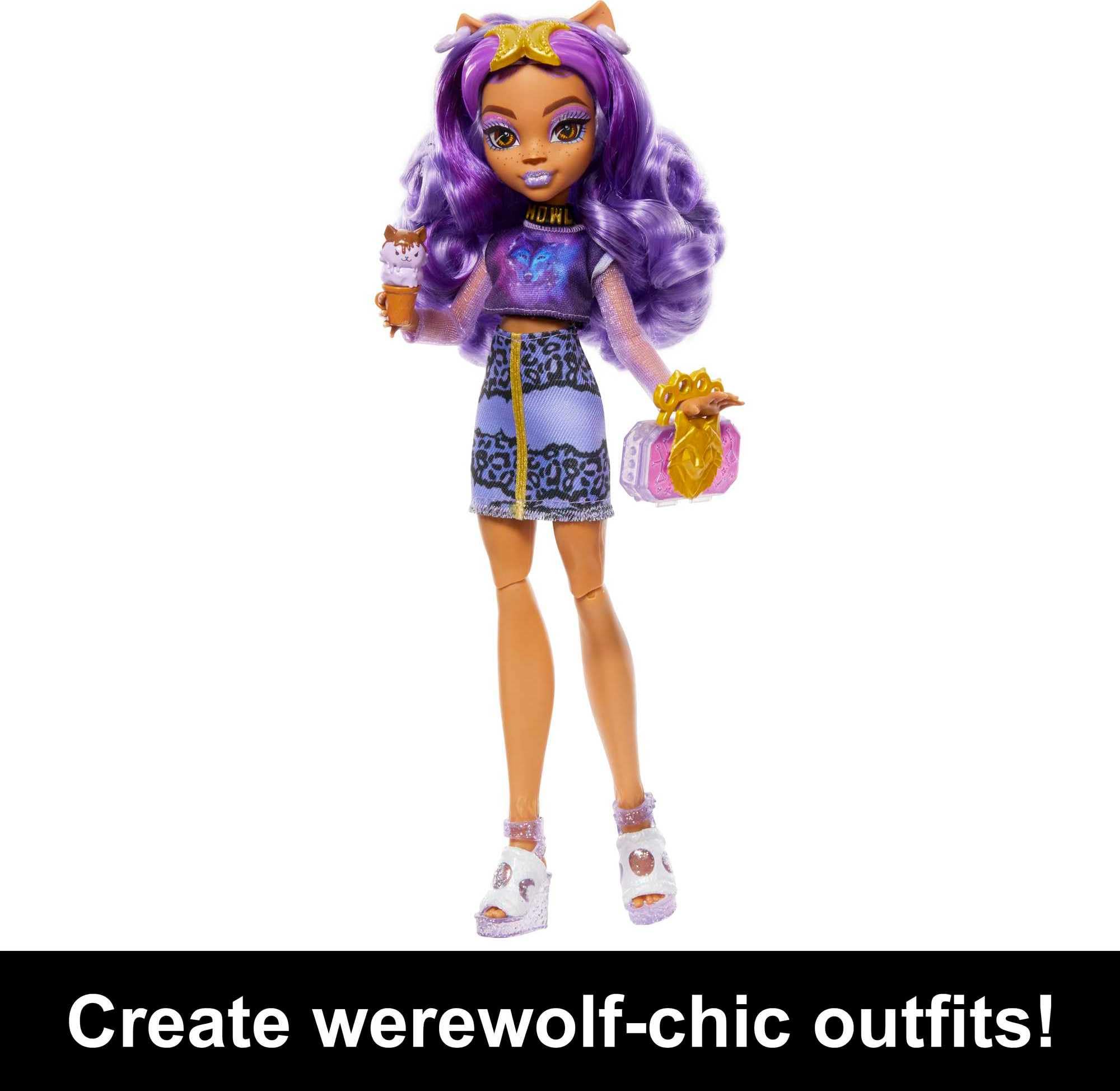 Monster High Skulltimate Secrets Fearidescent Series Doll & Accessories Set, Clawdeen Wolf with Dress-Up Locker & 19+ Surprises
