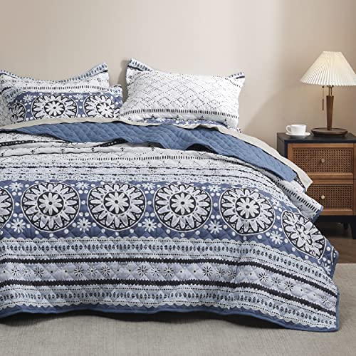 Bedsure Boho Quilt Set Queen - Reversible Bohemian Striped Pattern Quilt Bedding Set, 3 Pieces Lightweight Microfiber Bedspread, Coverlet with 2 Pillow Shams for All Seasons (90"x96")