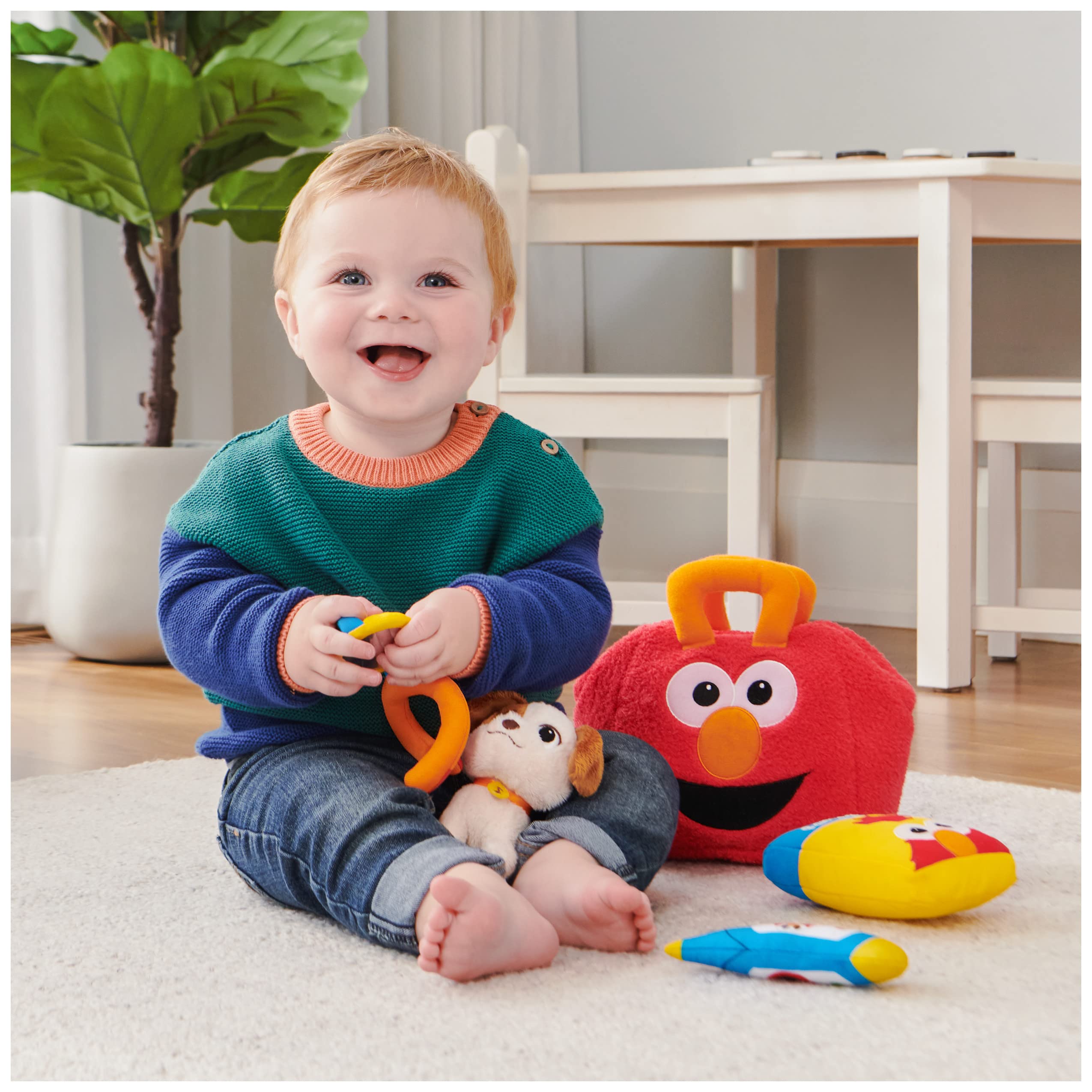 GUND Sesame Street Official Furry Friends Forever Elmo & Tango Checkup Playset, Premium Plush Sensory Playset for Ages 1 & Up, Red, 8”