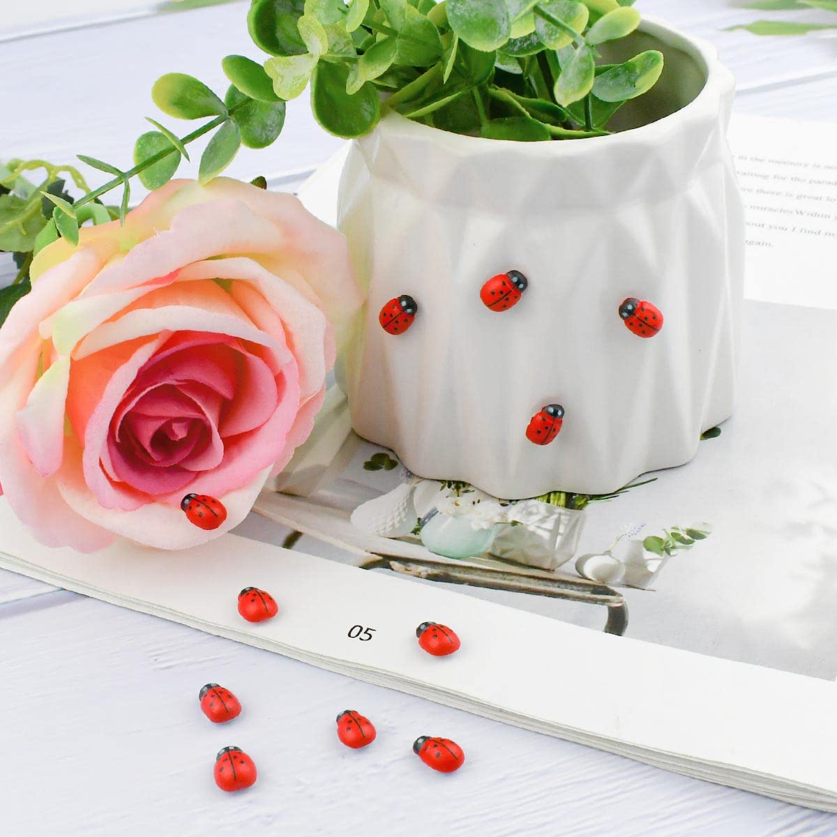 100 Pieces Wooden Ladybugs for Crafts DIY Self-Adhesive Mini Ladybugs Tiny Ladybug Decoration for Craft Scrapbooking Micro Landscape Party Home Garden Decor Flatback Wood Ladybugs Embellishments (Red)