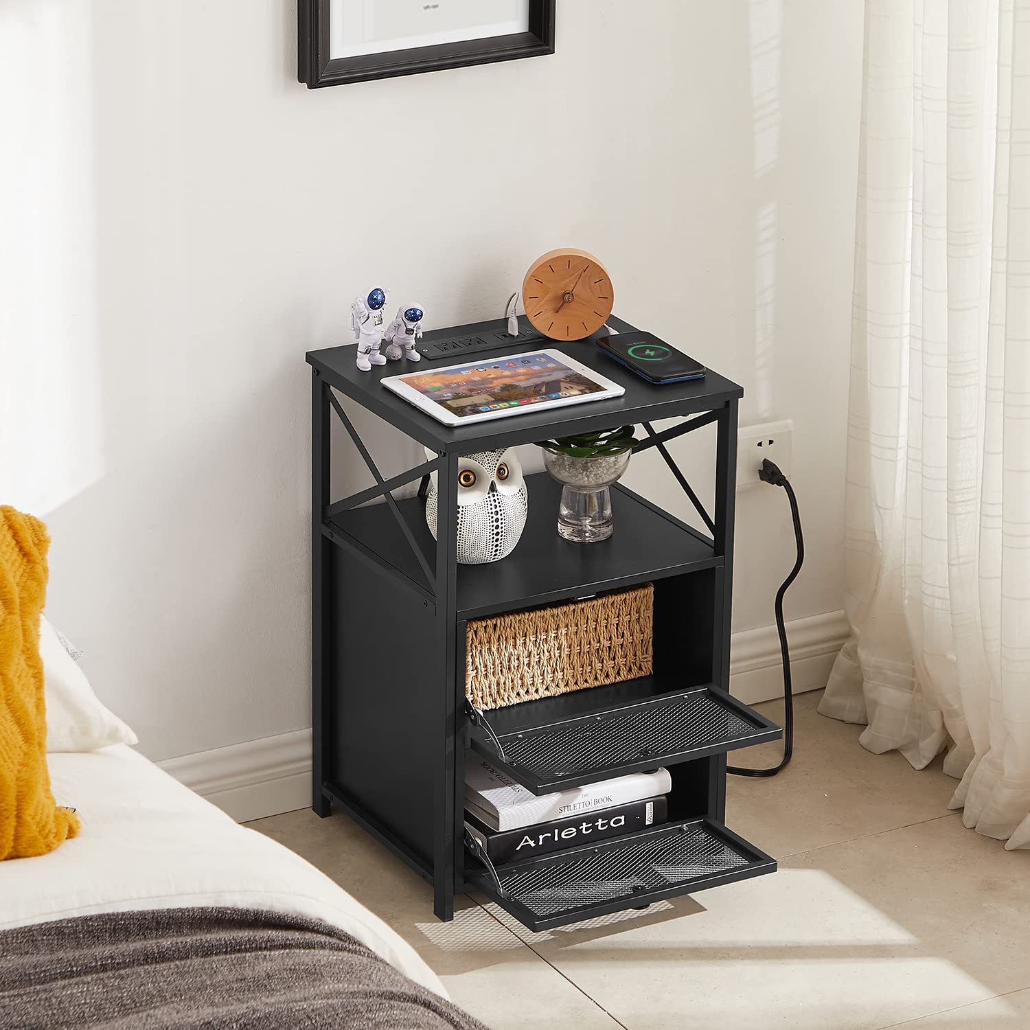 VECELO Black End Table Set of 2 with USB Ports and Outlets,24Inch Nightstands with Charging Station and Storage Shelf for Bedroom,Living Room