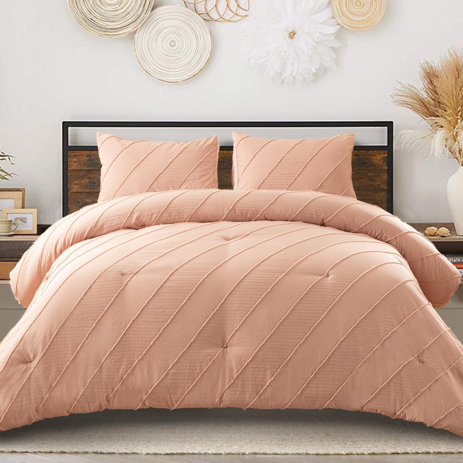 Whale Flotilla Boho Tufted Queen Comforter Set, Soft Lightweight Pink Comforter Queen Size with 2 Pillow Shams, Reversible Fluffy Shabby Chic Bedding Sets for All Seasons, 90 x90 inch