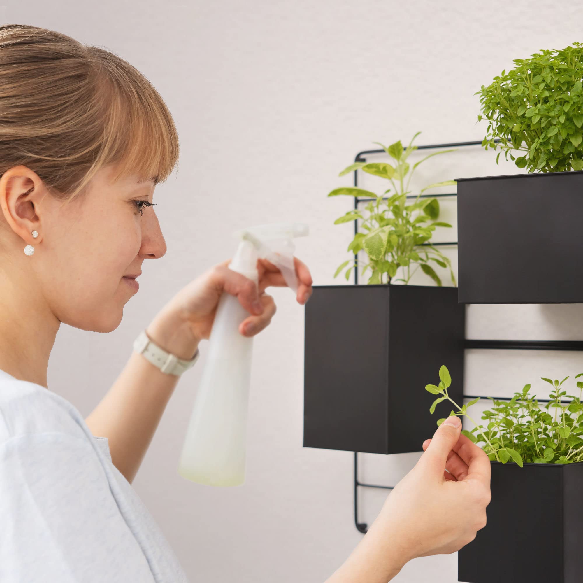 KASSELL Vertical Garden Wall Planter. Wall Mounted for Indoor Outdoor. All Metal Black Vertical Planter with No Assembly Required. Wall Planter for Indoor Plants Flowers, Herbs, Succulents and Plants