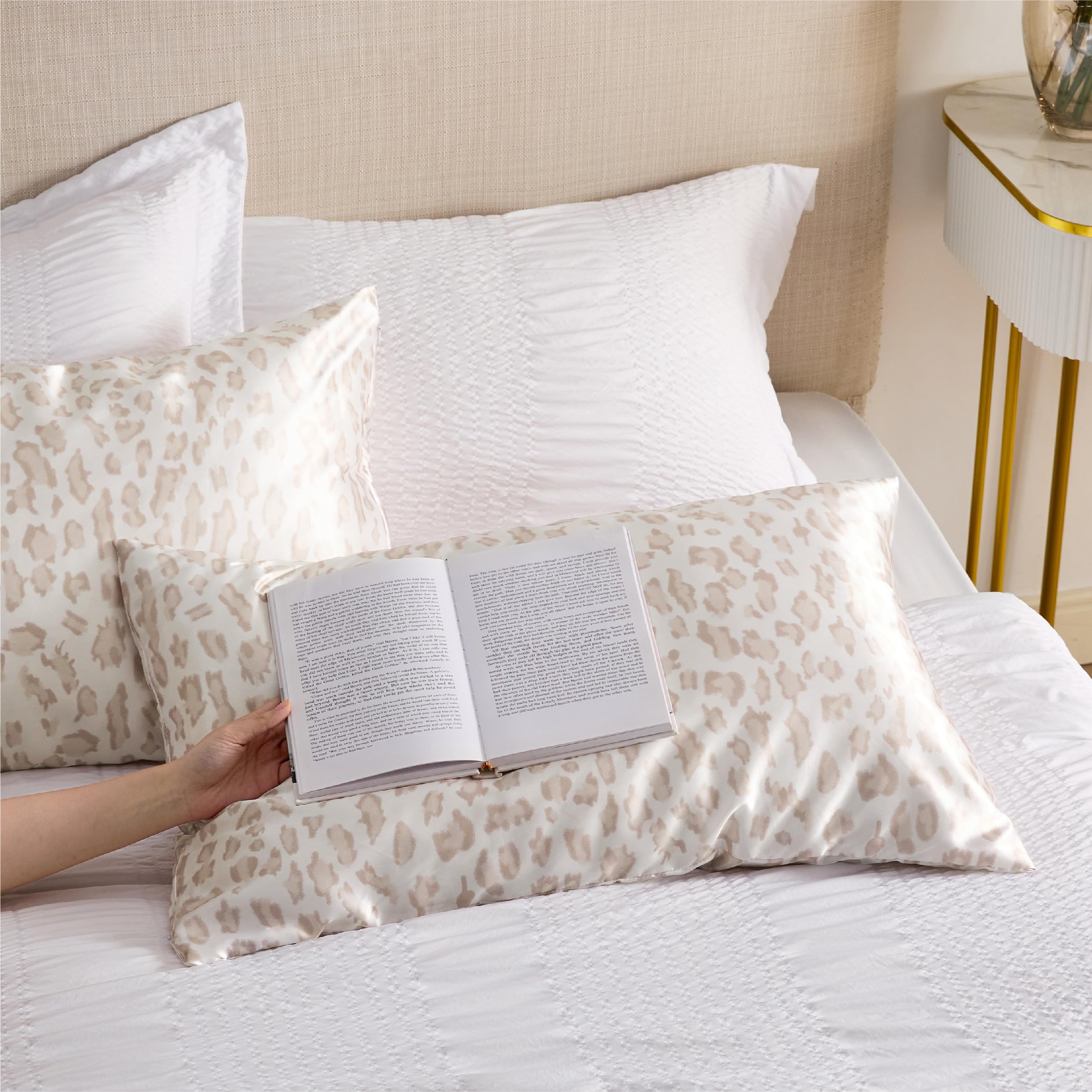 Bedsure Satin Pillowcase with Zipper 2 Pack Queen Size 20''x30'' - Similar to Silk Pillowcases for Hair and Skin, Silky & Soft Zip Satin Pillow Case Set of 2 (Leopard, 20x30 Inches)