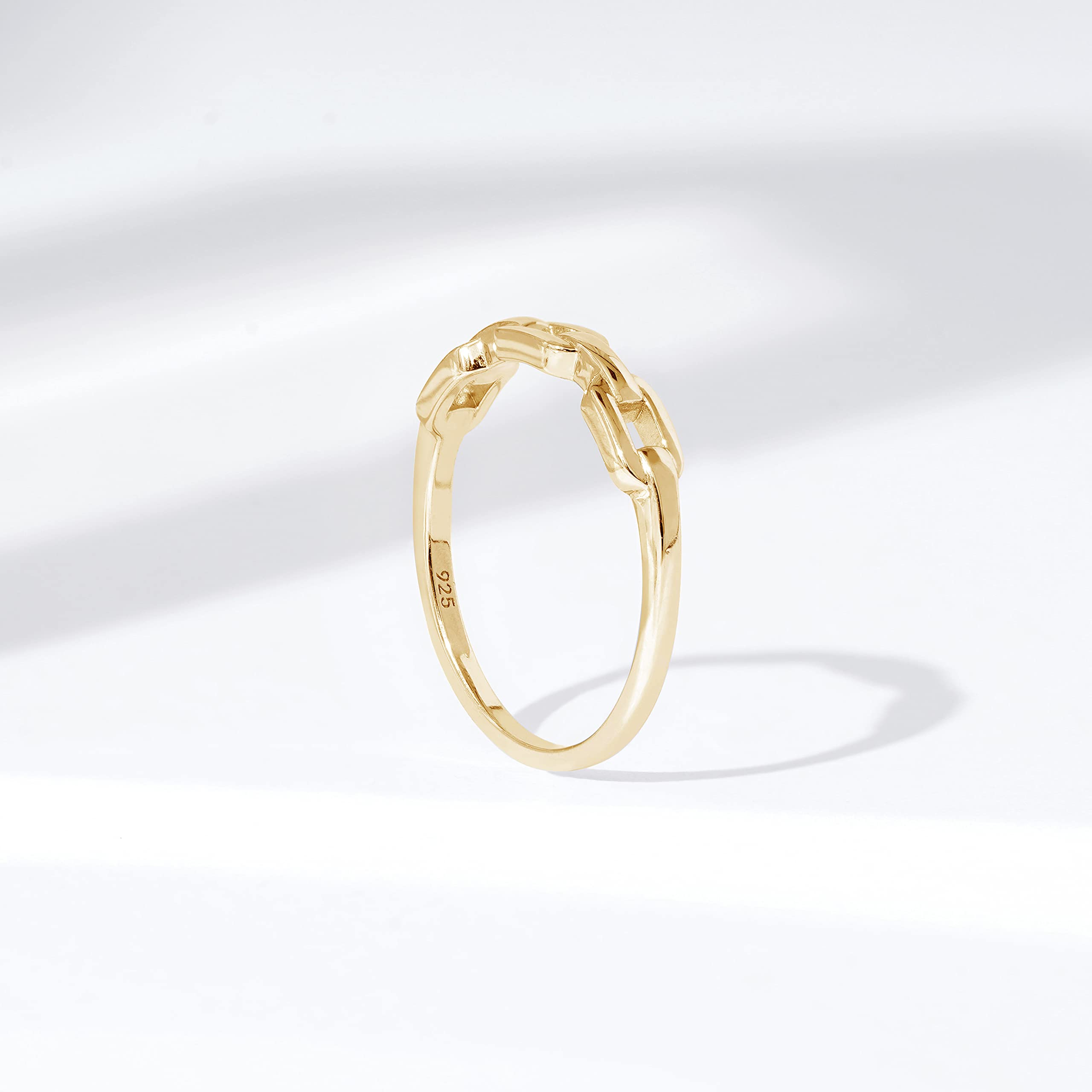 Amazon Essentials 14K Gold Plated Sterling Silver Chain Link Accent Ring Size 5, Yellow Gold