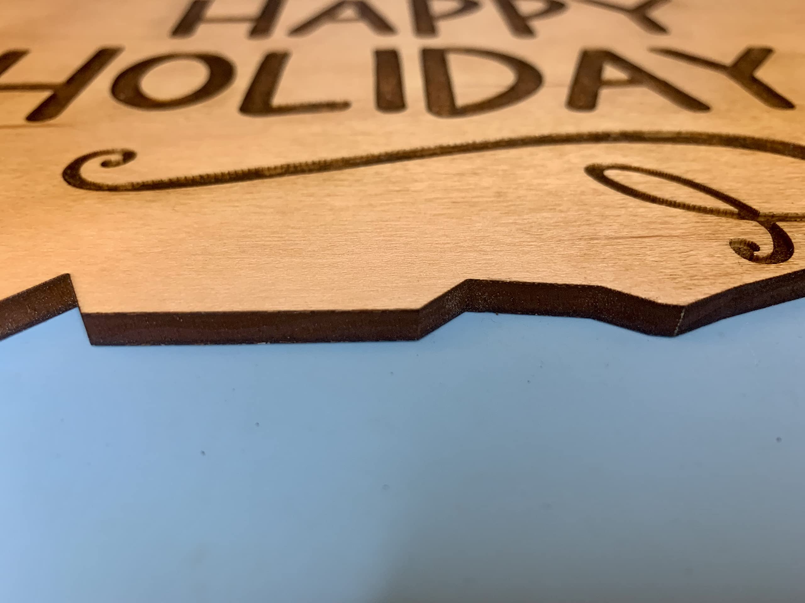 State Shaped Happy Holidays Engraved Maple Wood Sign with Hand Painted Lights for Christmas Decoration