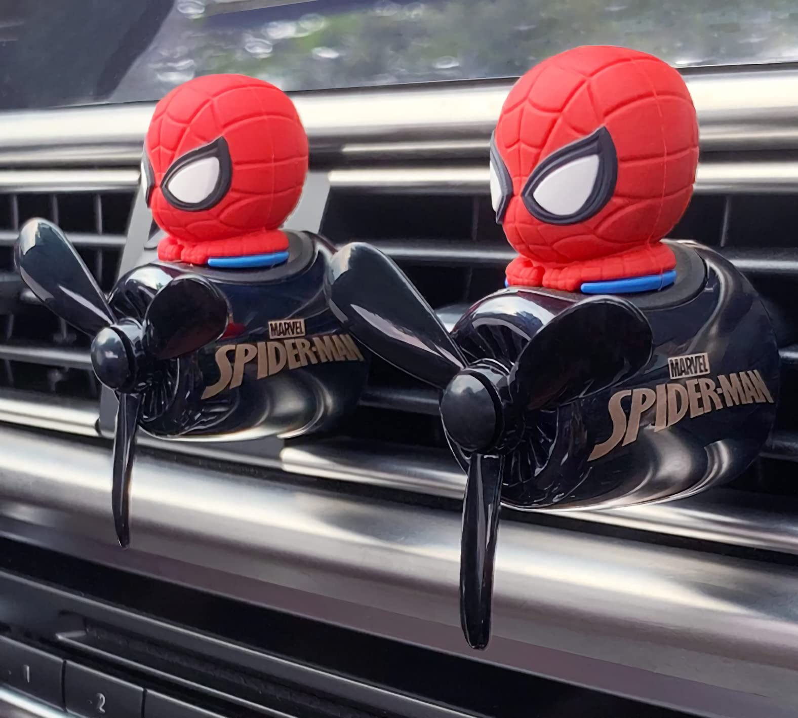 Car Air Fresheners, Cute Cartoon Hero Pilot Vent Clip Interior Accessories, Rotating Propeller Automotive Air Outlet Fan Creative Car Perfume Decoration