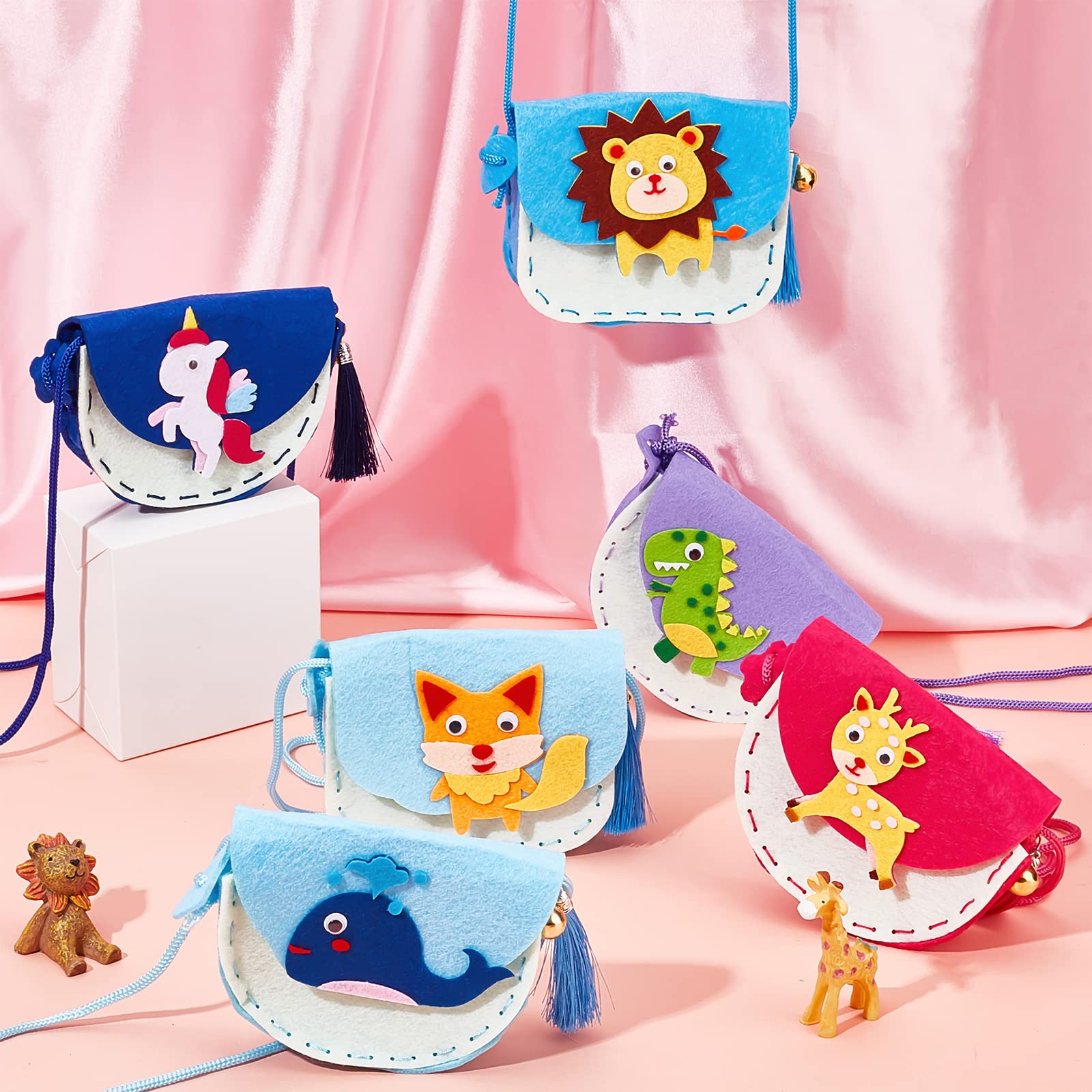 FREEBLOSS 6 Set Sew Your Own Purses Felt DIY Animal Theme Handmade Handbags Nonwoven Craft Sewing Play Gift with Safety Needle Felt Craft Kits for Children