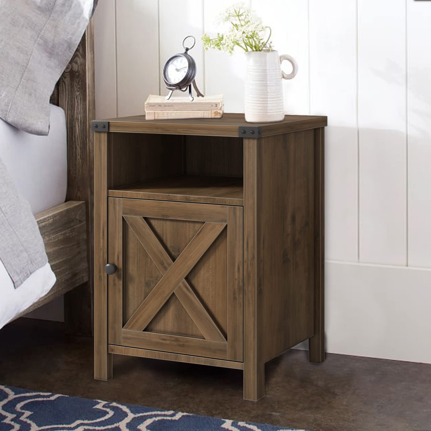 Catrimown Farmhouse, End Table, Nightstand, Side Table, Set of 2 End Table with Barn Door and Shelf, Rustic Oak Nightstand Set of 2, Bed Side Table End Tables for Living Room, Bedroom Room, Oak