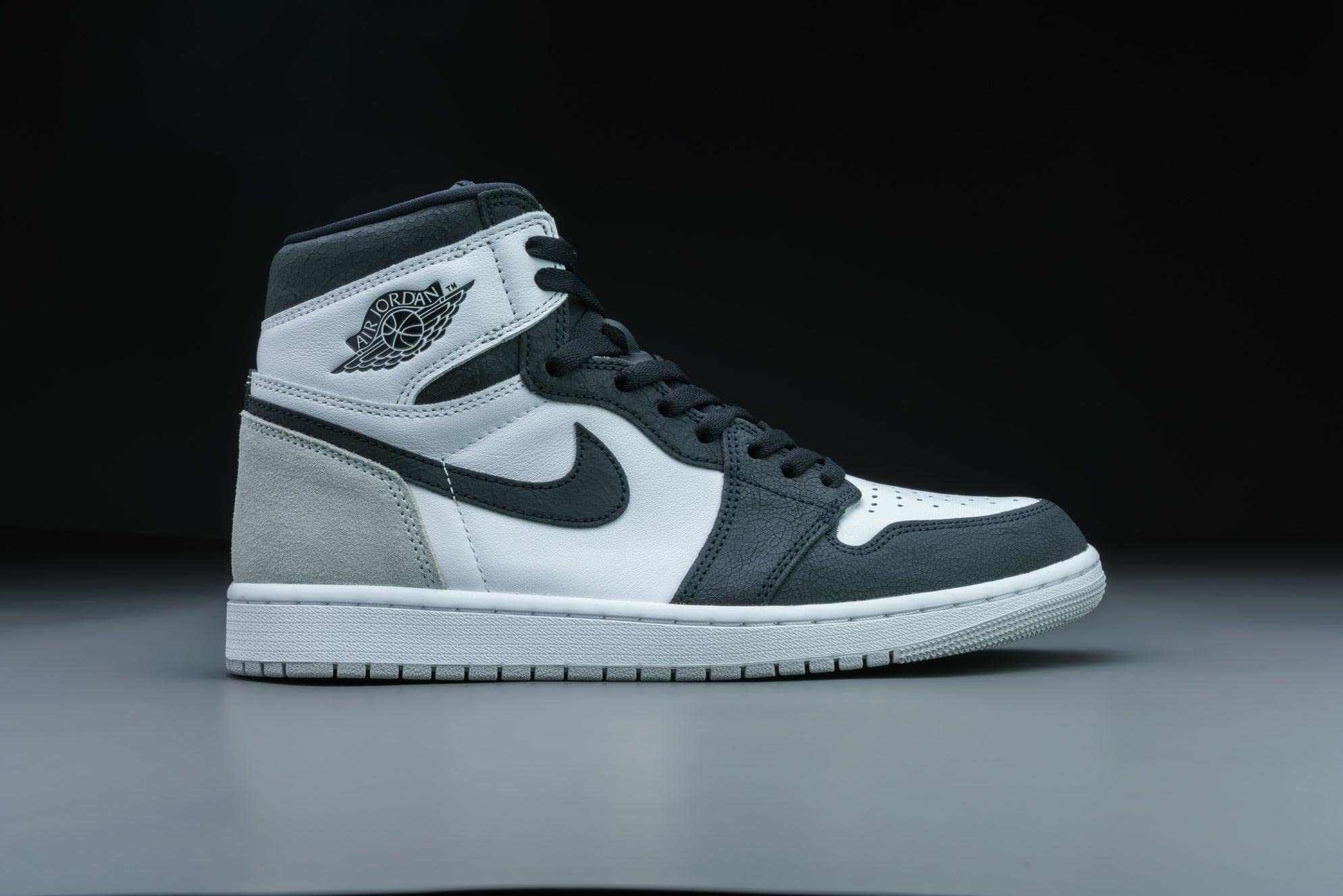 Nike Men's Air Jordan 1 Retro High OG Shoes, White/Black-grey Fog-bleached, 9