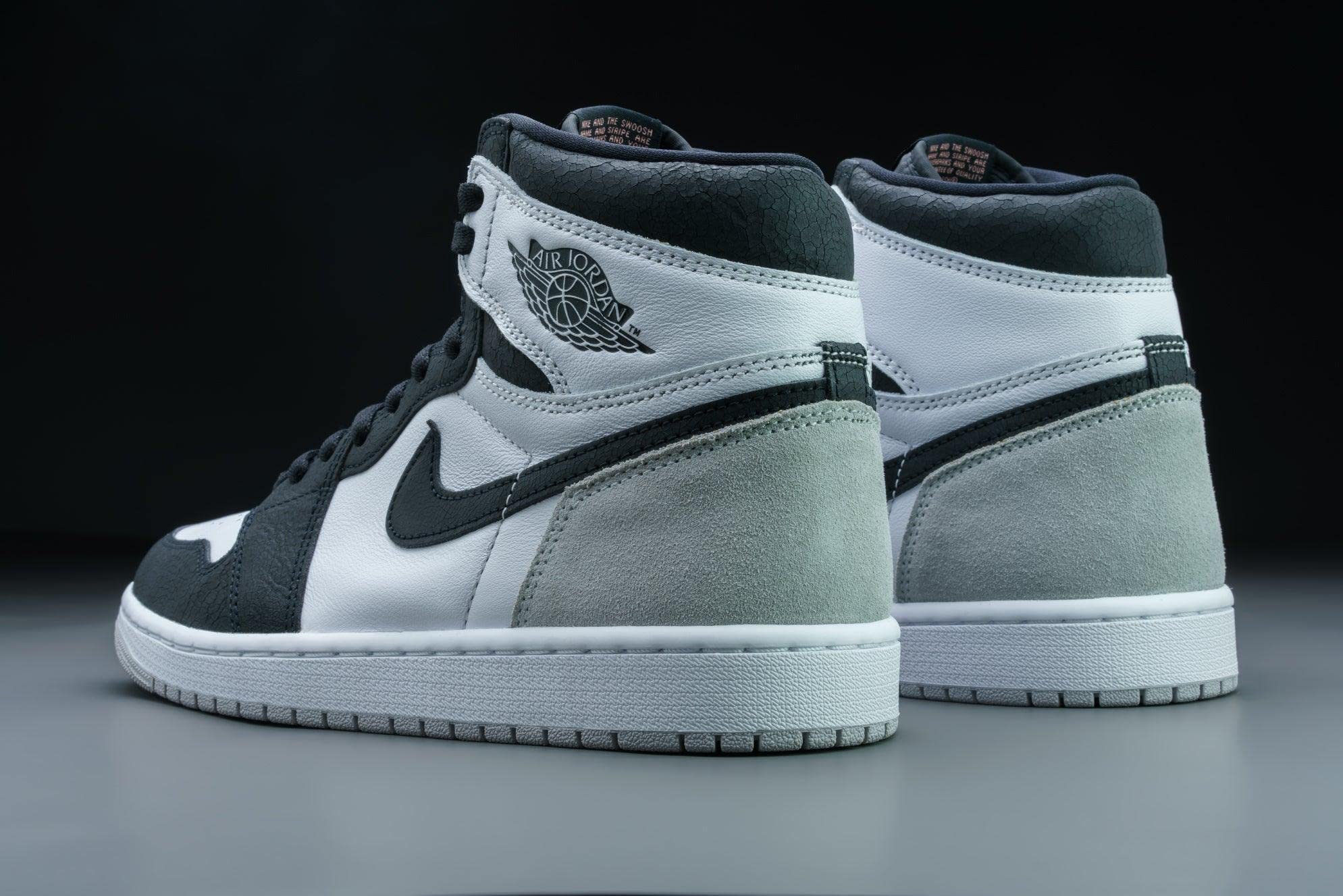 Nike Men's Air Jordan 1 Retro High OG Shoes, White/Black-grey Fog-bleached, 9