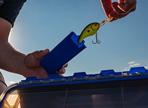 Flambeau Outdoors Zerust MAX Waterproof Crank Bank | 24 Removable Zerust Anti-Corrosion Cups, Individually Protect and Store Crankbaits, Jerkbaits, Jointed-Baits, Poppers, 14" x 6.4" x 5.3"