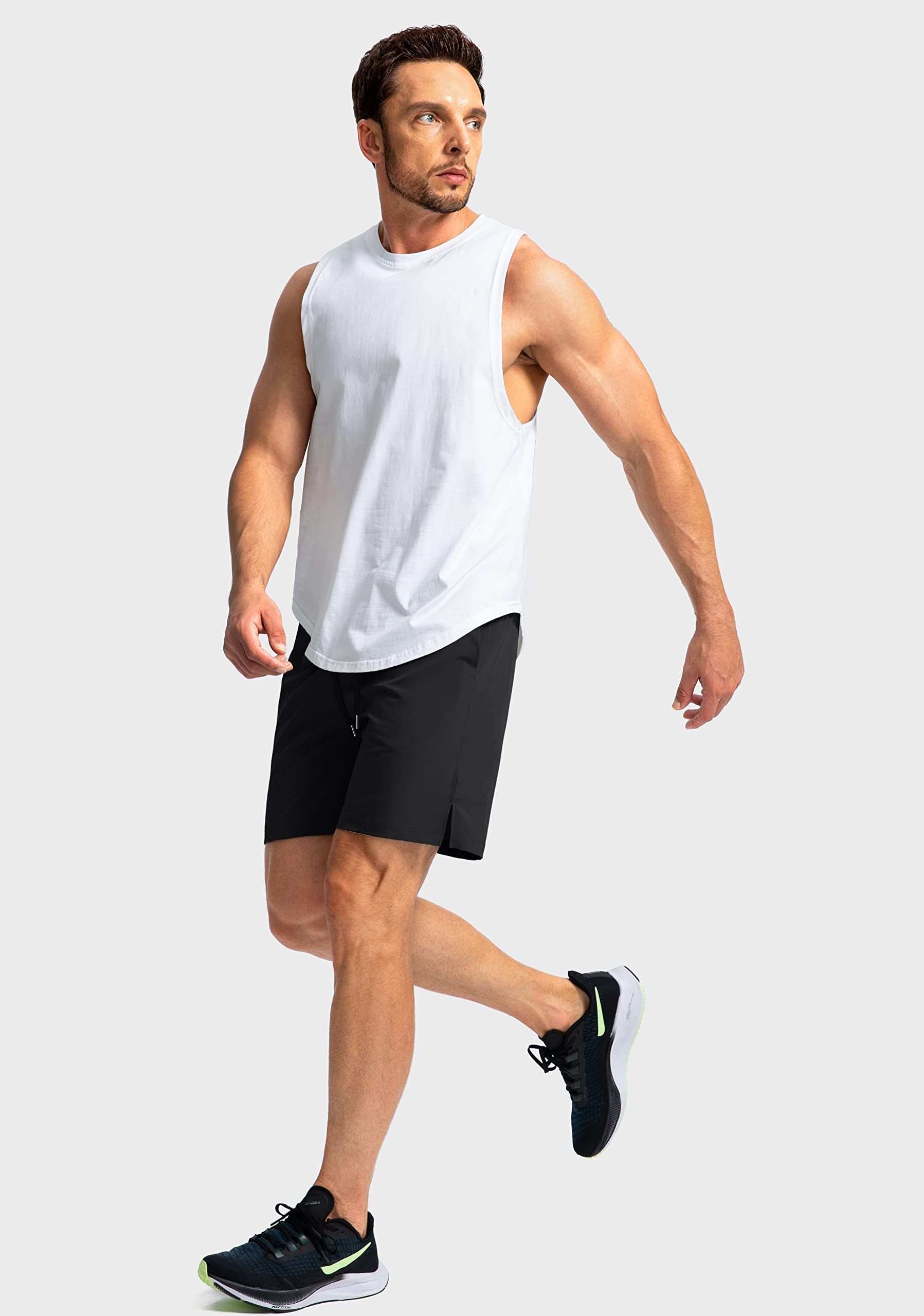 Men's Running Shorts with Zipper Pockets 7 Inch Lightweight Quick Dry Gym Athletic Workout Shorts for Men (Black, L)