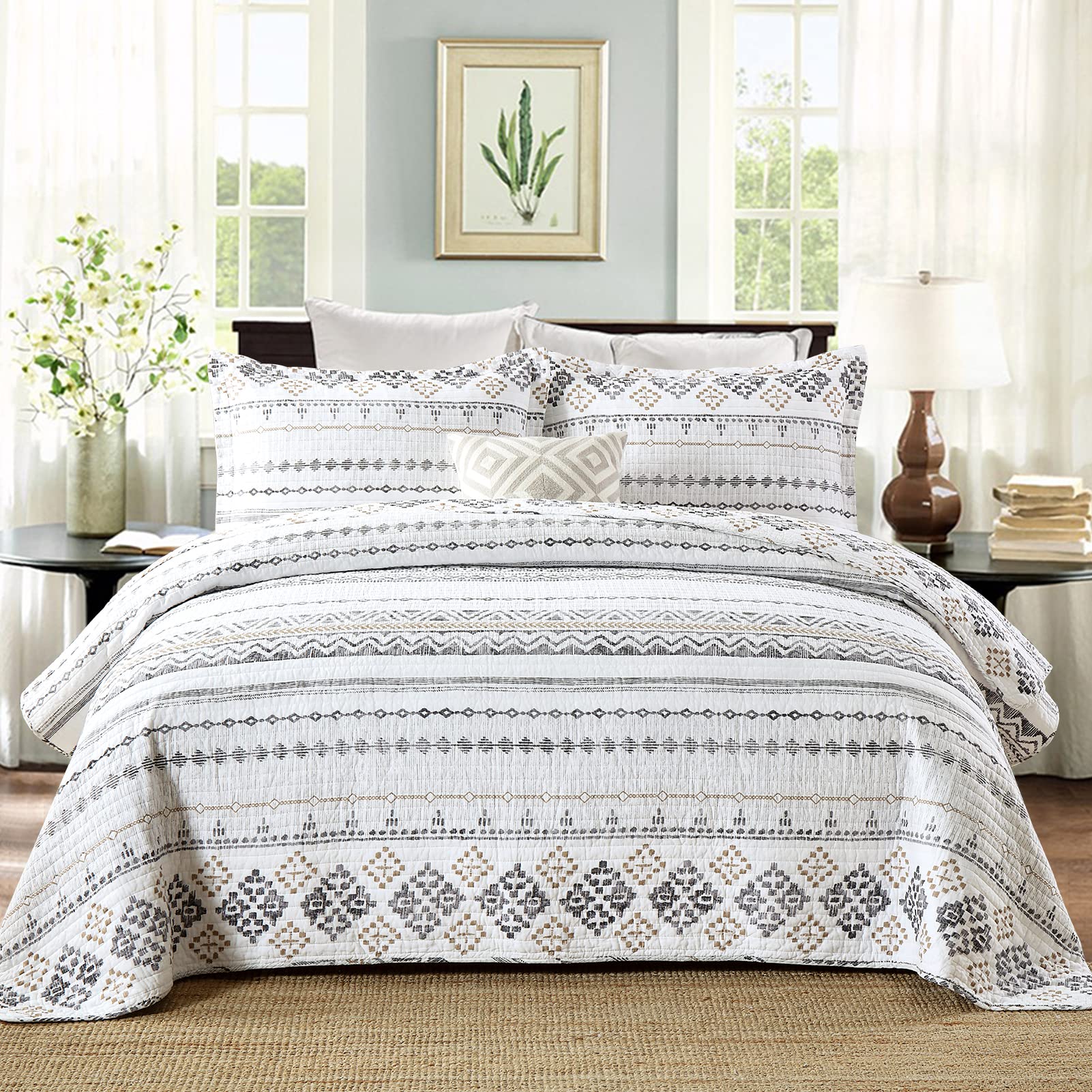 Y-PLWOMEN King Quilt, 100% Cotton Boho King Size Quilt, White/Gray Striped Geometric Quilt Set King, Bohemian Lightweight Soft King Bedspreads for All Season, 3-Pieces