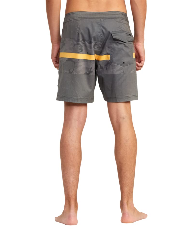 RVCA Men's Standard 4-Way Stretch Elastic Waist 17 Inch Boardshort - Westport Print - Hawaii (Black Camo, 36)