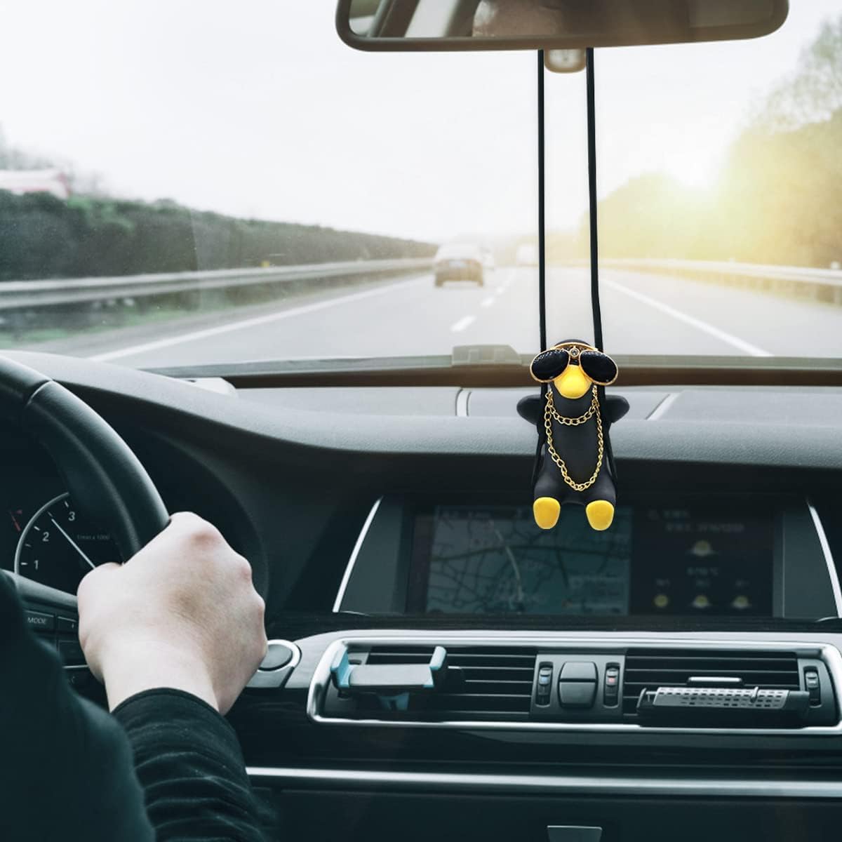 Swinging Duck Hanging Ornament, Cute Accessories for Rear View Mirror, Car Pendant With Black Sunglasses, Hanging Swing