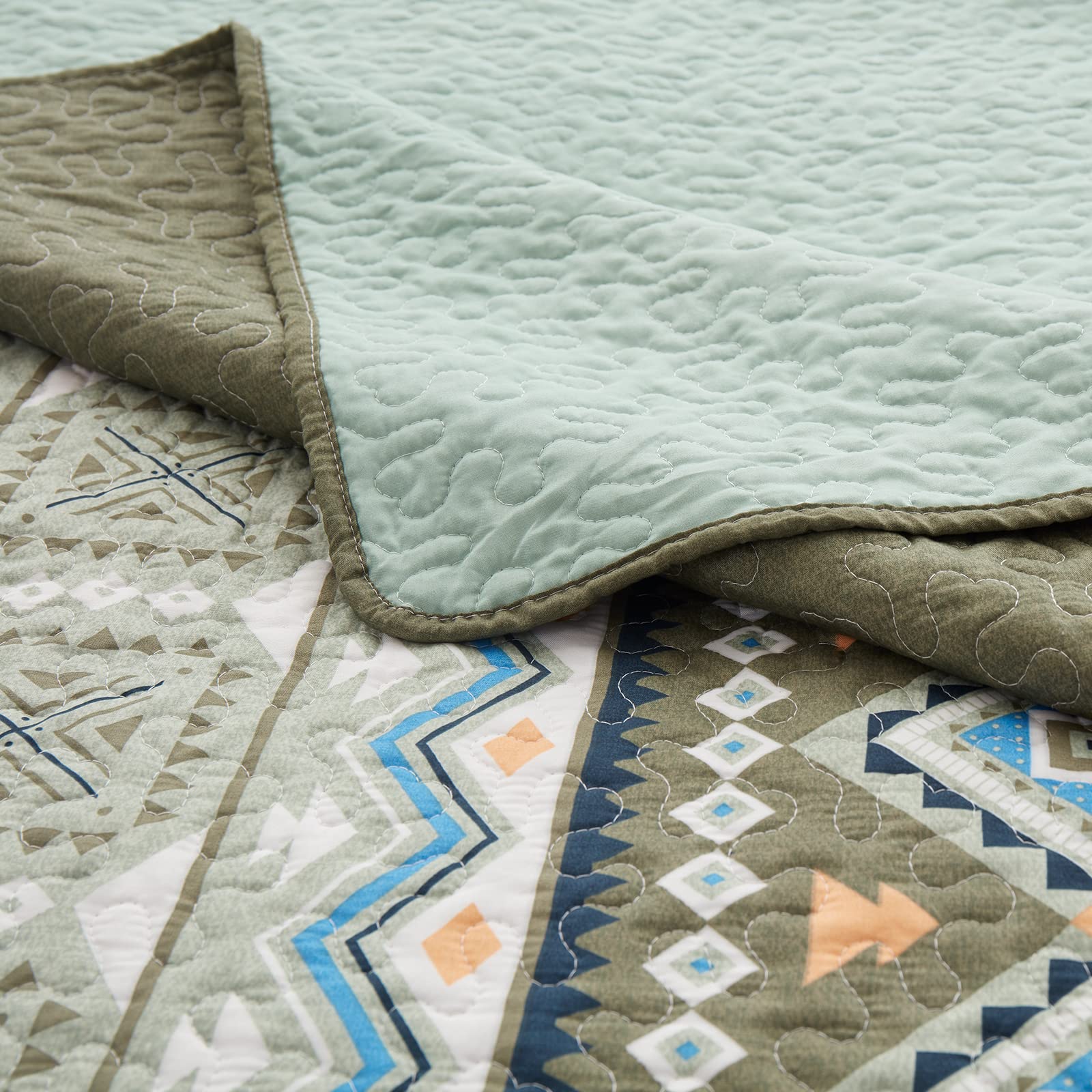 LEAONME Quilt Set Full/Queen Size 3 Piece Bedspread Coverlet Lightweight Comforter Microfiber Bedding Set for All Season Oversized 90x98 Inch Bed Cover Bohemian Olive Green(1 Quilt,2 Pillow Shams)