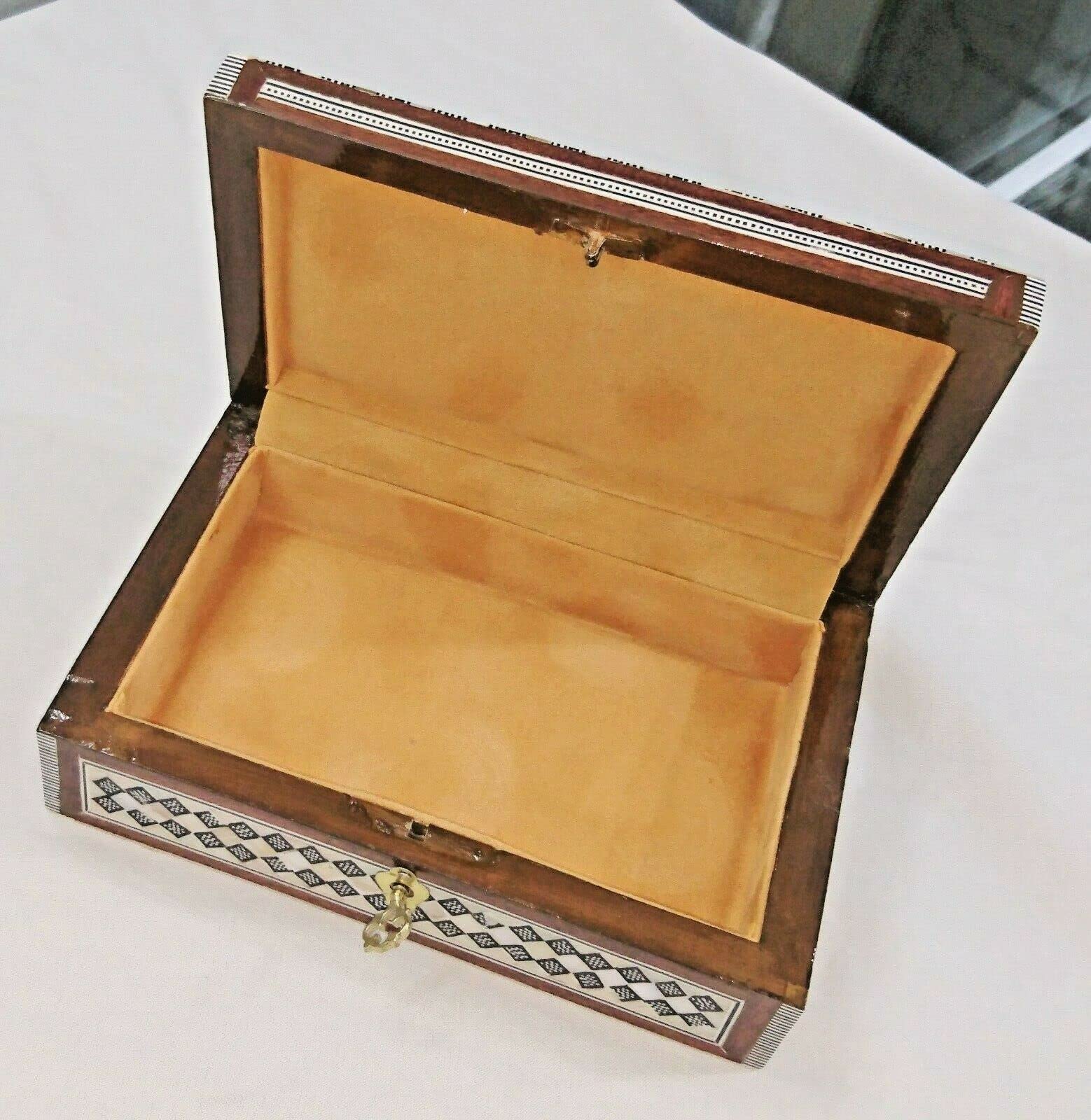 J96R Chest Egyptian Rectangular Mother Of Pearl Mosaic Jewelry Box With Key Lock, Brown