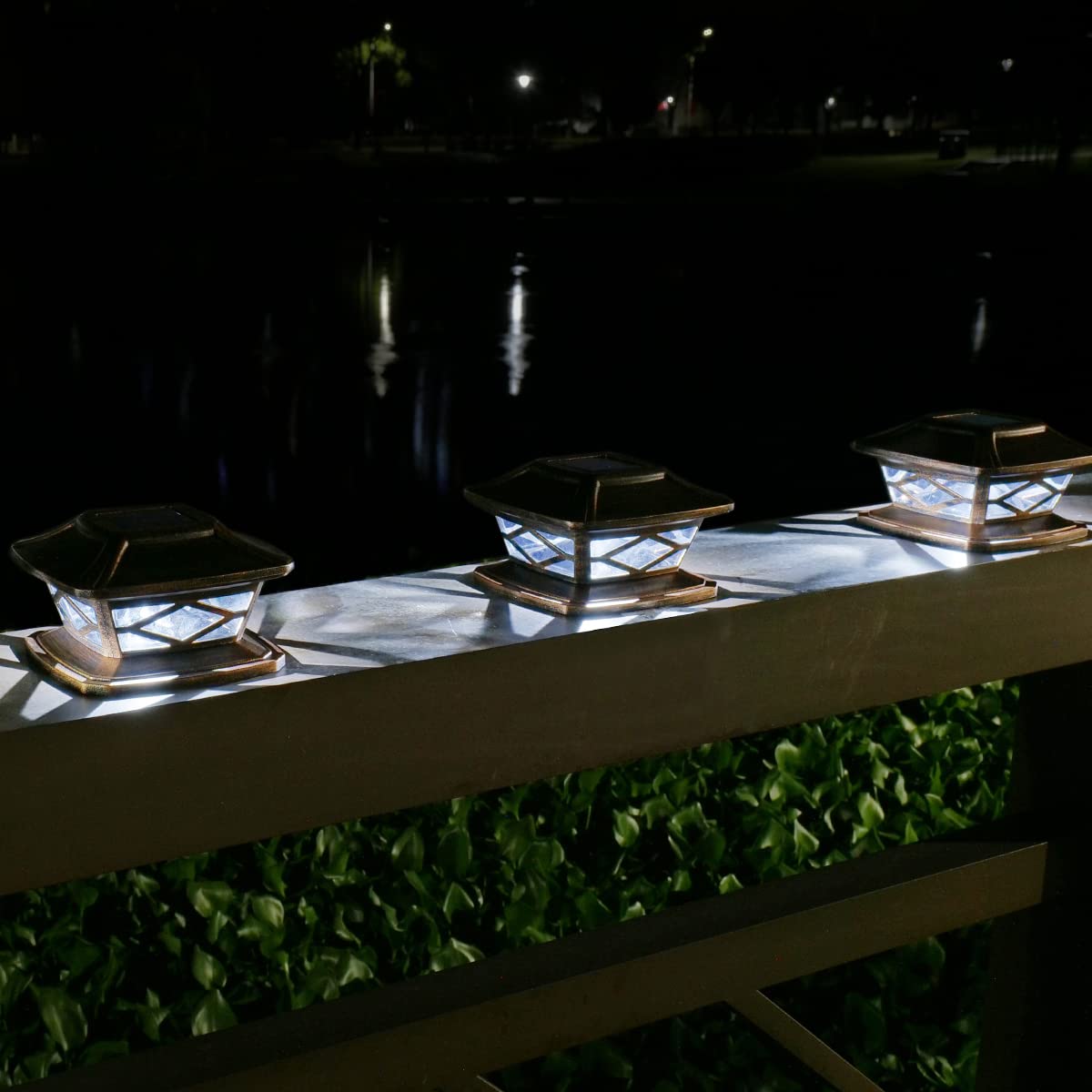 TWINSLUXES Solar Post Lights Outdoor 2 Modes Waterproof LED Solar Post Cap Lights for 3.5x3.5 4x4 5x5 and 6x6 Wooden&Vinyl Post,Solar Fence Cap Light for Garden/Patio/Porch Solar Powered(8 Pack)