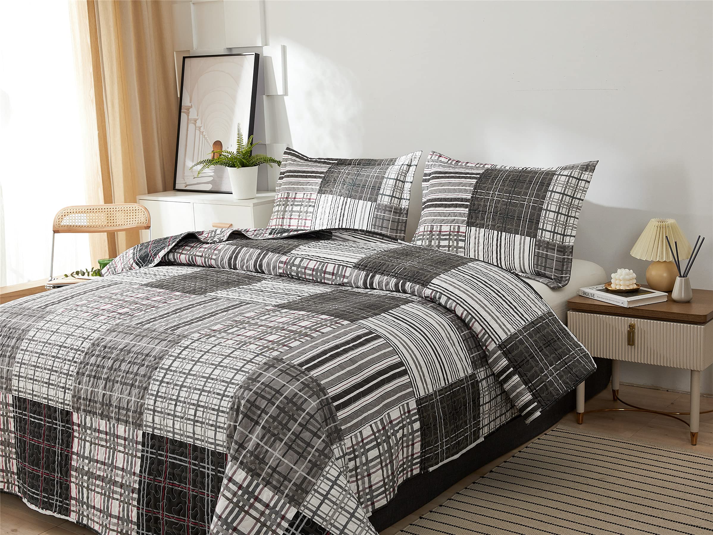 Ycosy King Size Quilt Set Bedding Plaid Patchwork Bedspread Set Soft Lightweight Quilt Bedspread Bedding Black White Grey Plaid Stripe Modern Quilts Patchwork Coverlet Mens Home Quilt for King Bed