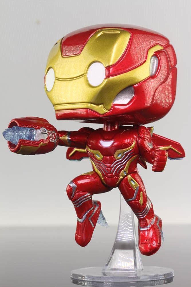 POP Marvel: Avengers Infinity War - Iron Man Funko Vinyl Figure (Bundled with Compatible Box Protector Case)