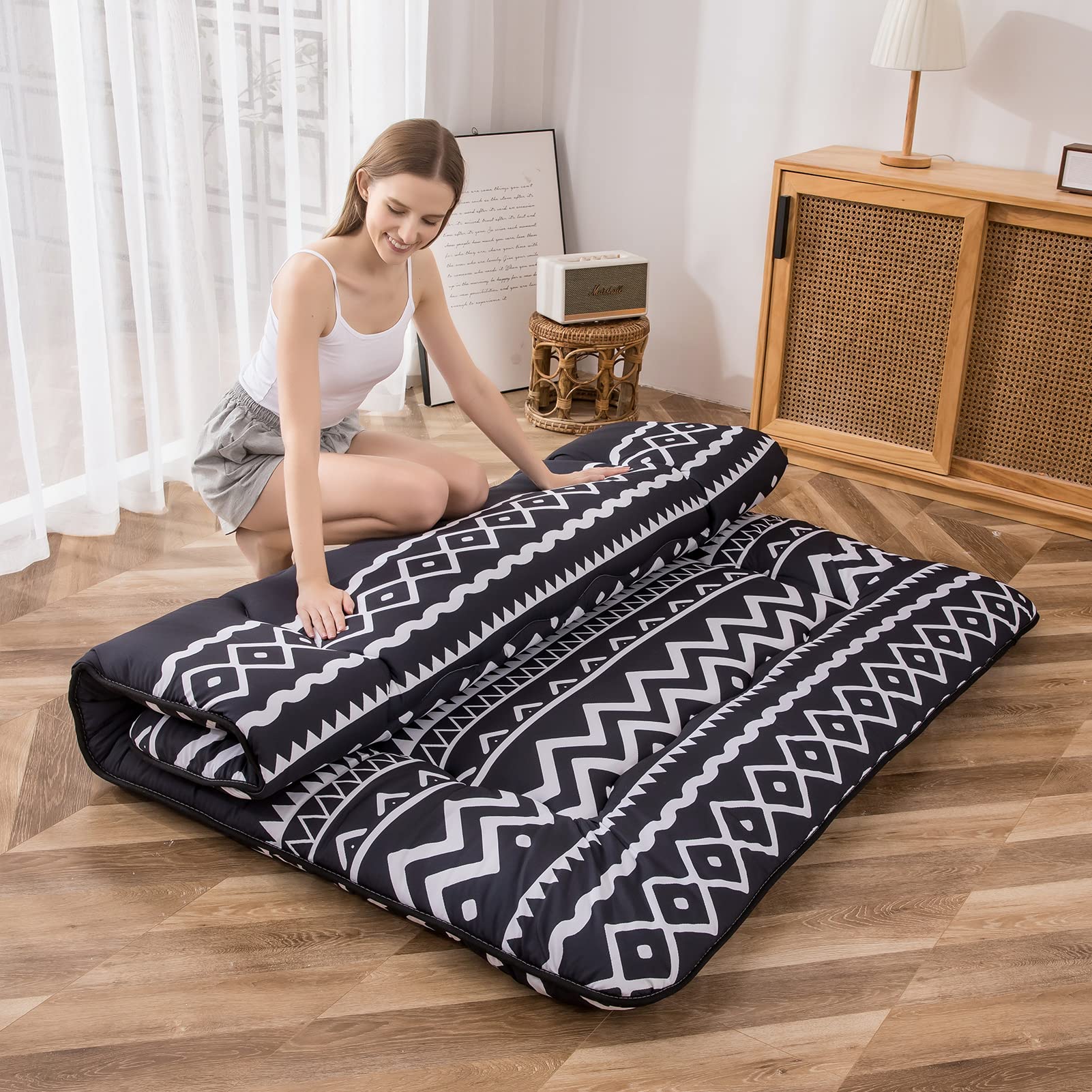 Japanese Floor Mattress Futon Mattress Thicken Sleeping Pad Roll Up Mattress Floor Lounger Bed Camping Mattress Guest Room Mattress Pad, Thick Soft and Comfortable, Black Stripe, Full Size