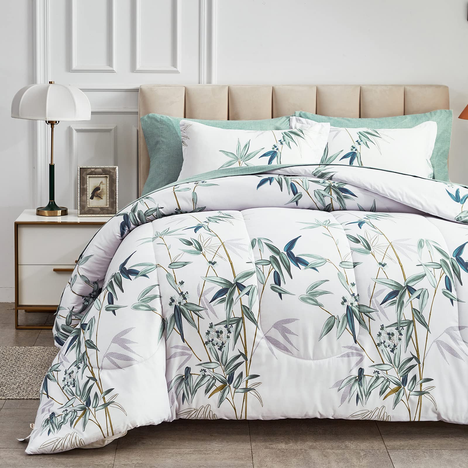 7 Pieces Bed in a Bag Queen Comforter Set with Sheets, Green Leaves on White Botanical Design Bedding Sets for All Season (1 Comforter, 2 Pillow Shams, 1 Flat Sheet, 1 Fitted Sheet, 2 Pillowcases)
