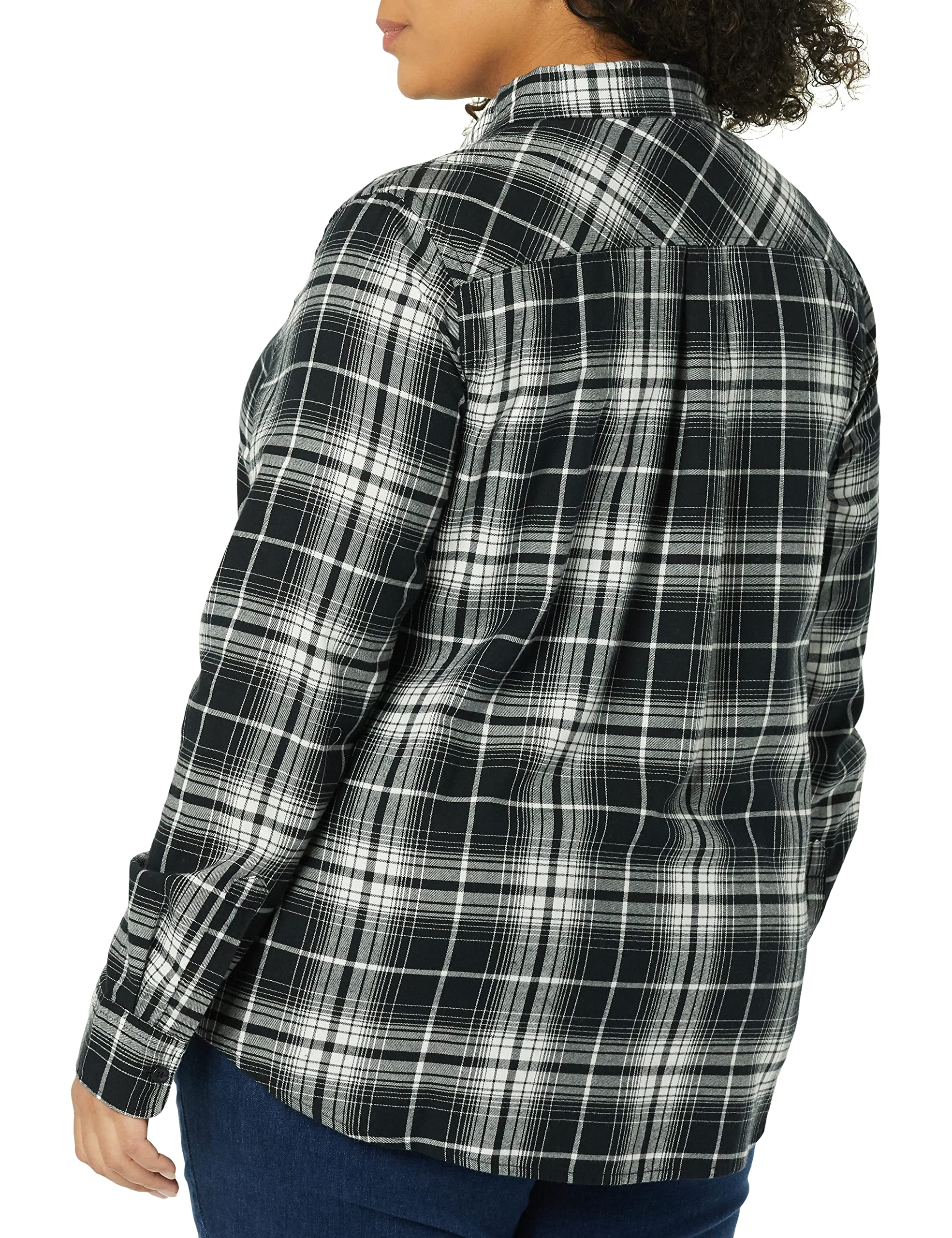 Amazon Essentials Women's Classic-Fit Long-Sleeve Lightweight Plaid Flannel Shirt, Black White Large Plaid, Small