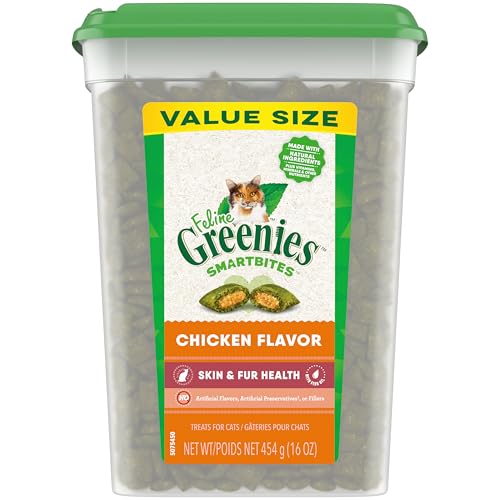 Greenies Feline Smartbites Skin & Fur Health Crunchy and Soft Textured Adult Natural Cat Treats, Chicken Flavor, 16 oz. Tub