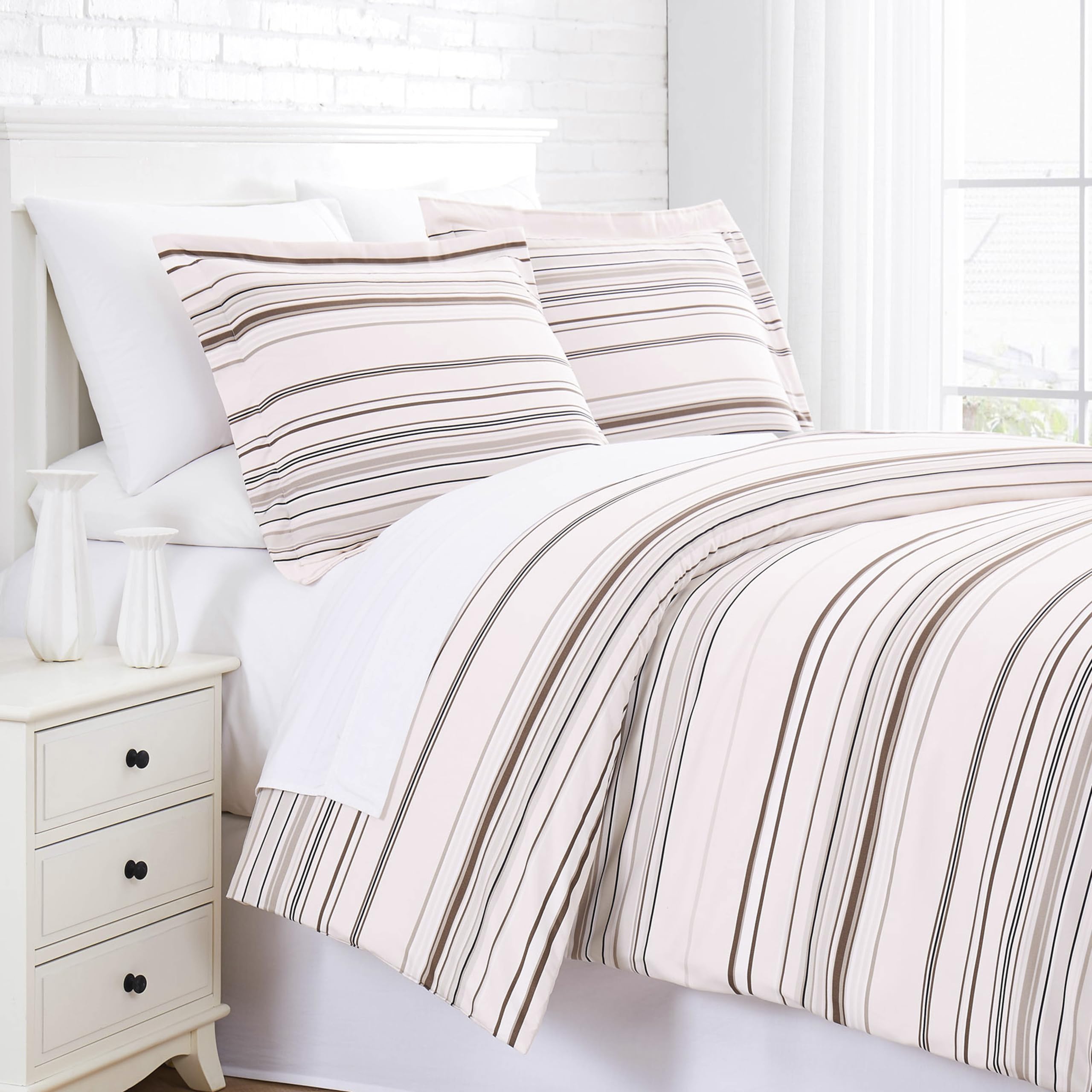 Southshore Fine Living, Inc. 3-Piece Full/Queen Size Comforter Set, Down Alternative All-Season Striped Comforter with 2 Shams, Soft Microfiber Bed Spread for Full or Queen Bed, Coastal Stripes Taupe