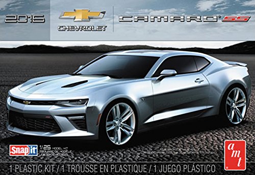 AMT AMT982 1:25 Scale 2016 Chevy Camaro SS Model Kit