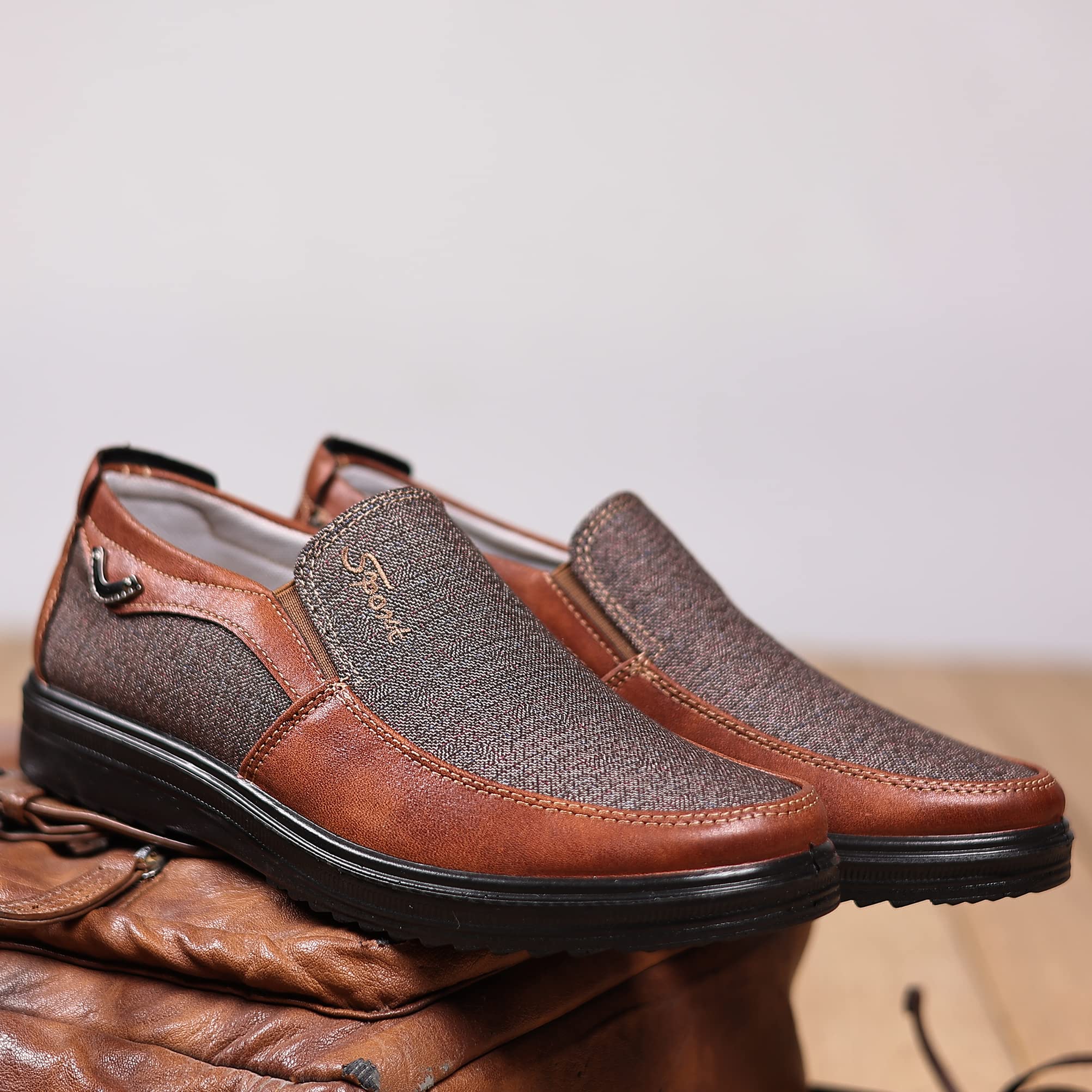 COSIDRAM Mens Loafer Casual Shoes Canvas Lightweight Driving Travel Walking Shoes Soft Slip on Brown 10.5