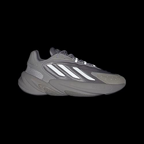 adidas Originals Women's Ozelia Sneaker, White, 9
