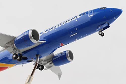 GeminiJets Southwest Airlines Boeing 737 MAX 8 N8730Q; Scale 1:200 G2SWA1008
