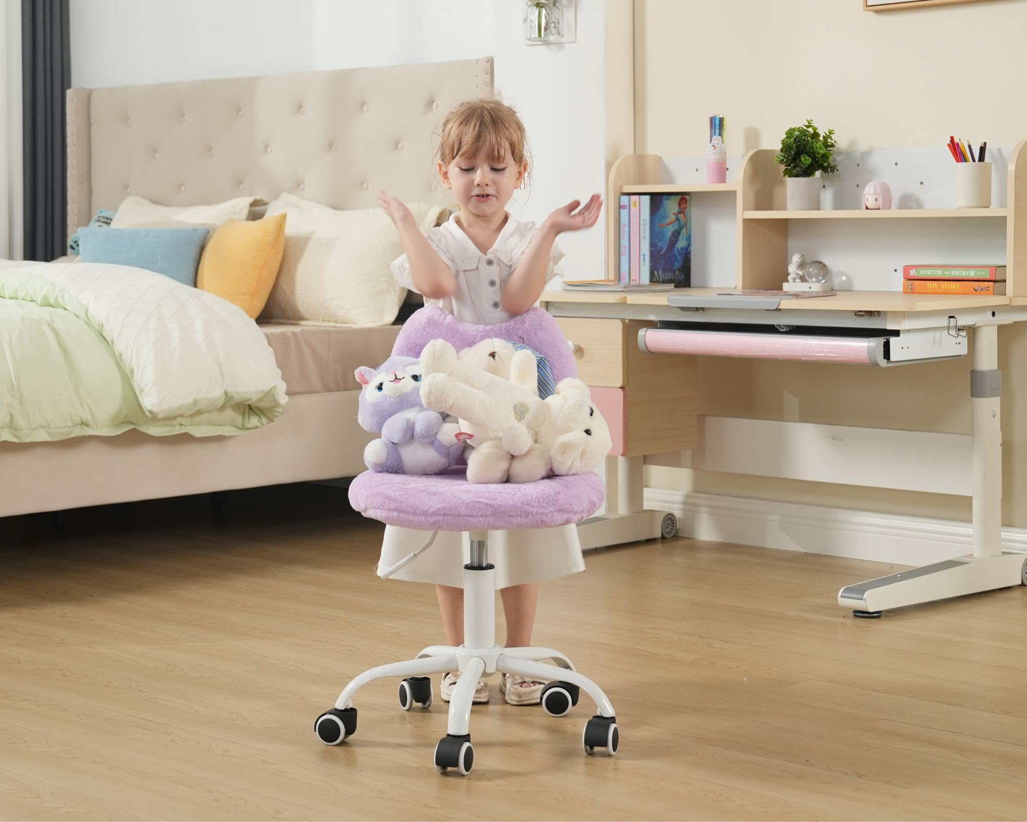 Modern Cute Cat Kids Desk Chair, Comfortable Fuzzy Small Desk Chair for Girls and Boys, Ergonomic Adjustable Swivel Computer Chair, Hello Kitty Vanity Chair Study Rolling Stools with Wheels, Purple