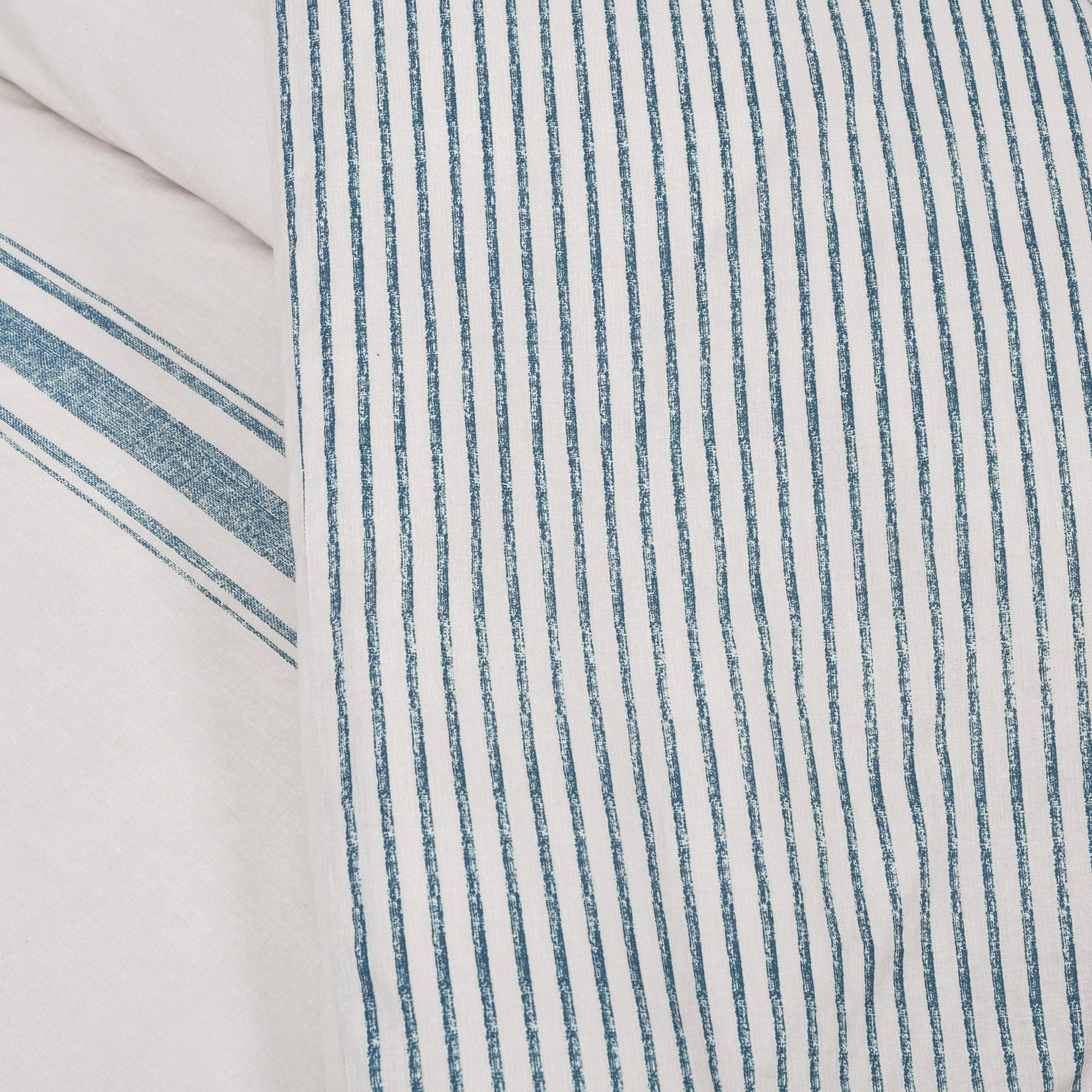 Lush Decor Comforter Farmhouse Stripe, King, Blue