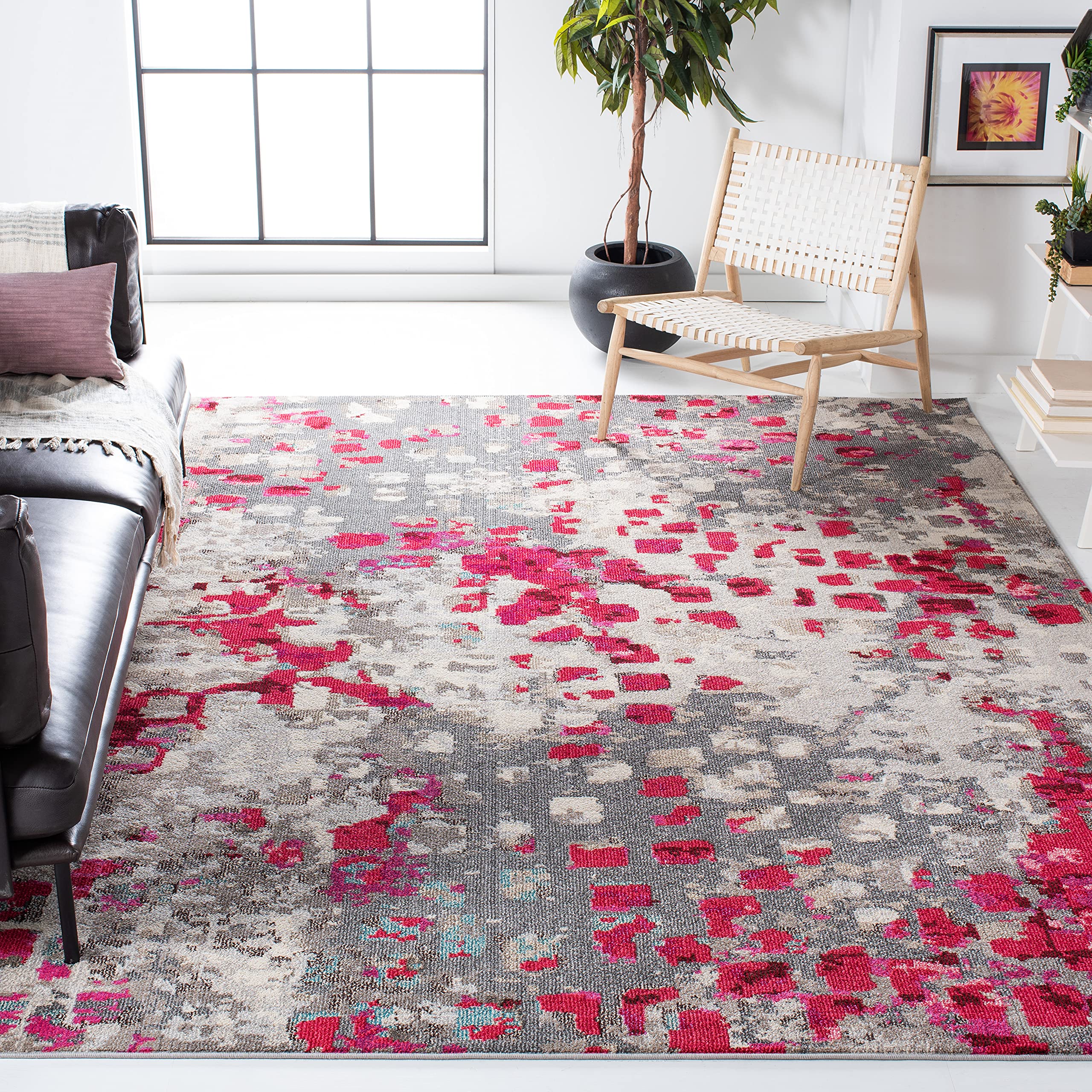 SAFAVIEH Madison Collection Area Rug - 10' x 14', Grey & Red, Boho Abstract Distressed Design, Non-Shedding & Easy Care, Ideal for High Traffic Areas in Living Room, Bedroom (MAD425R)