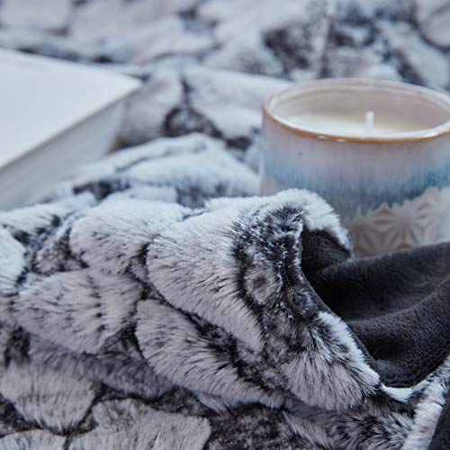 FY FIBER HOUSE Super Soft Rabbit Faux Fur Fleece Throw Blanket Thick Luxurious Faux Fur Plush Warm Fuzzy with Stone Pattern for Bed Sofa, 50"X60", Black