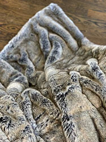 Eikei Luxury Faux Fur Throw Blanket Super Soft Oversized Thick Warm Afghan Reversible to Plush Velvet in Tan Grey Wolf, Cream Mink or Blush Chinchilla, Machine Washable (Timberwolf, X-Long)