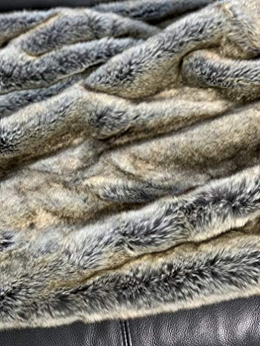 Eikei Luxury Faux Fur Throw Blanket Super Soft Oversized Thick Warm Afghan Reversible to Plush Velvet in Tan Grey Wolf, Cream Mink or Blush Chinchilla, Machine Washable (Timberwolf, X-Long)