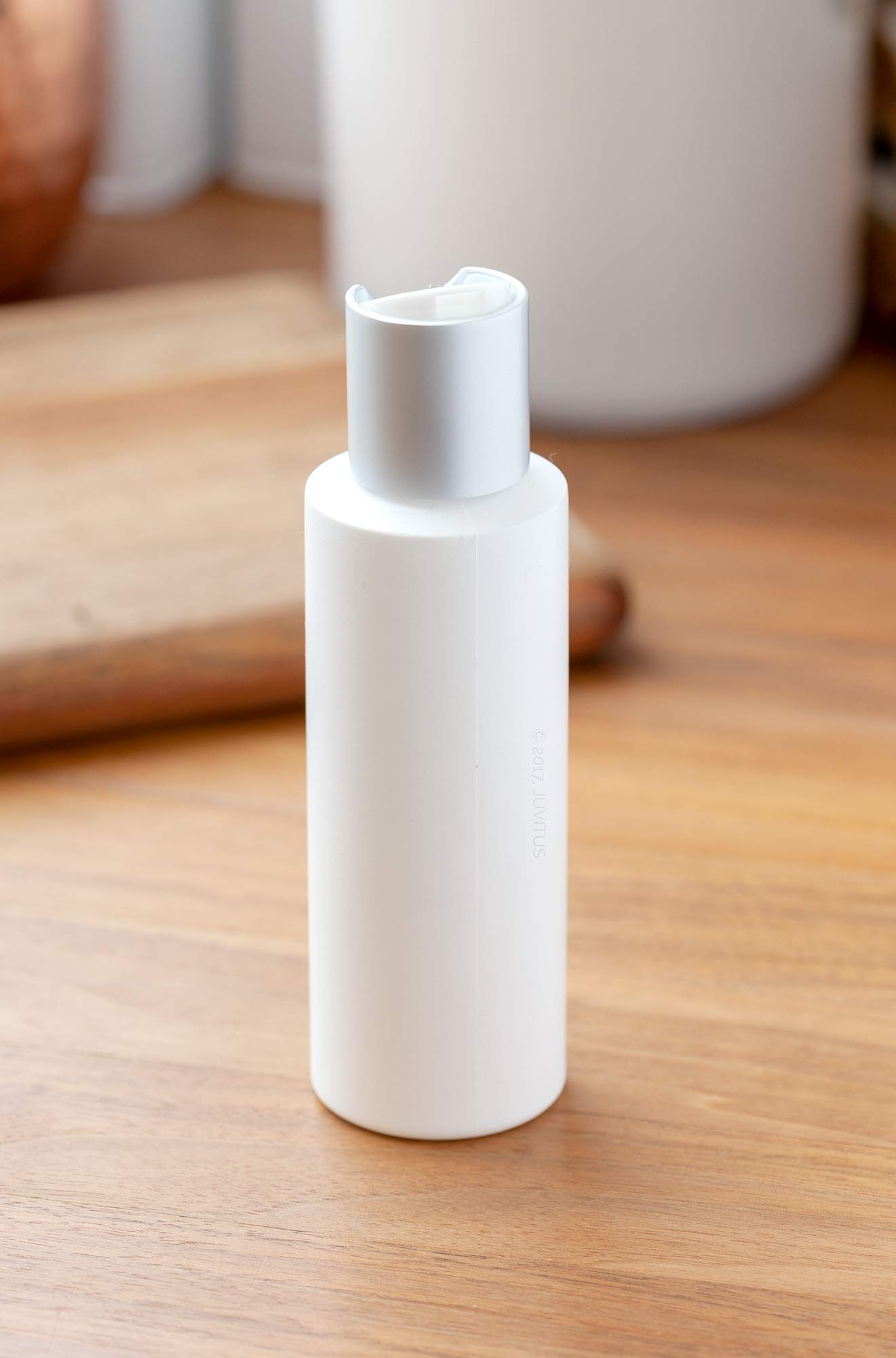 JUVITUS 4 oz / 120 ml White Plastic HDPE Refillable Cylinder Squeeze Bottle with Silver Disc Cap (6 Pack)
