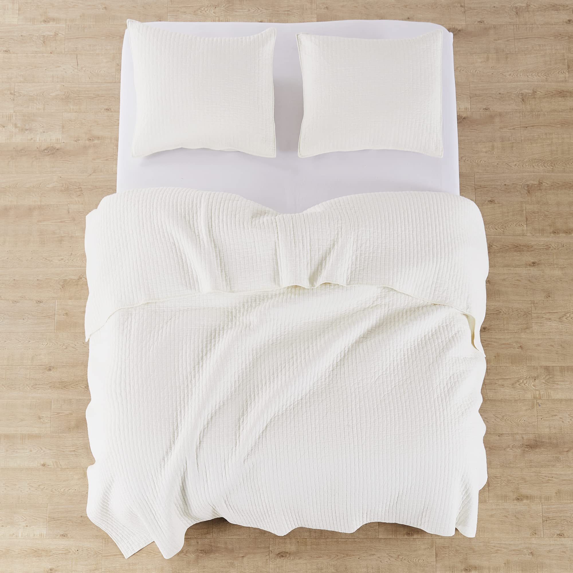 Levtex Home - Cross Stitch Cream Quilt Set - Full/Queen Quilt + Two Standard Pillow Shams - Cross Stitched Pattern - Quilt Size (88x92in.) and Pillow Sham Size (26x20in.) - Reversible - Cotton Fabric
