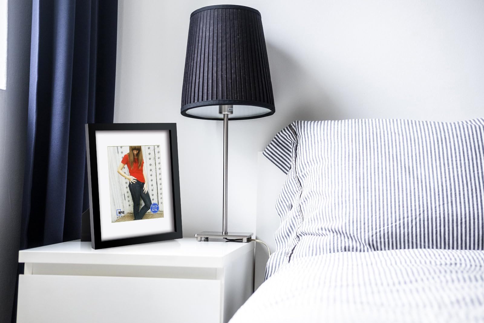 RPJC 11x14 inch Picture Frame Made of Solid Wood and High Definition Glass Display Pictures 8x10 with Mat or 11x14 Without Mat for Table Top Display and Wall Mounting Photo Frame with Stand Brown