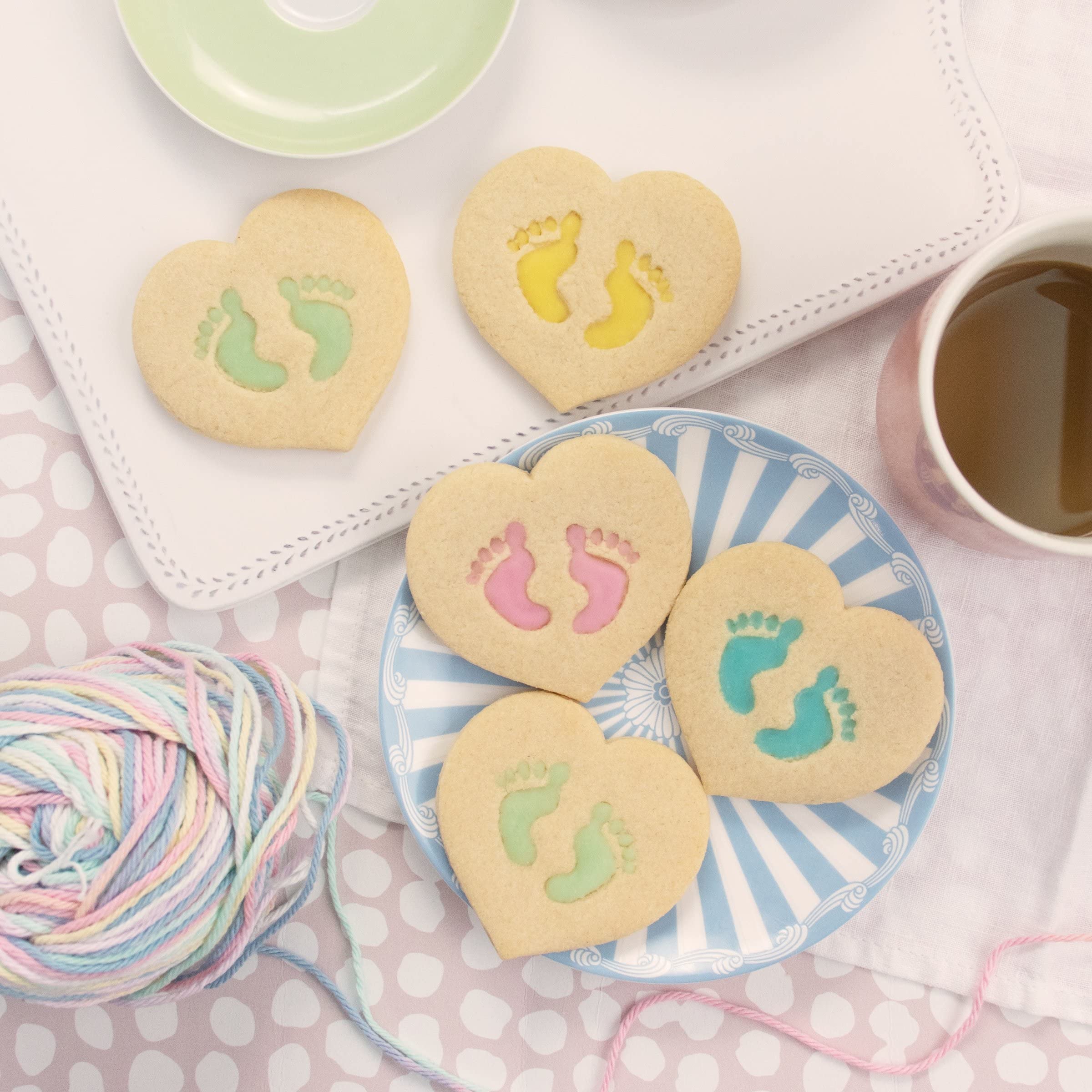 Baby Footprints cookie cutter, 1 piece - Bakerlogy