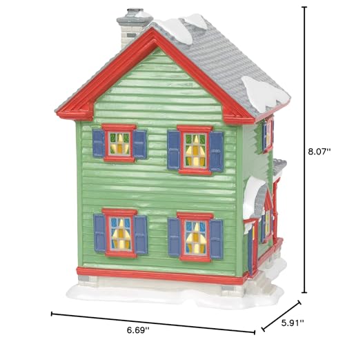Department 56 Original Snow Village National Lampoon's Christmas Vacation Aunt Bethany's House Lit Building, 8.07 Inch, Multicolor