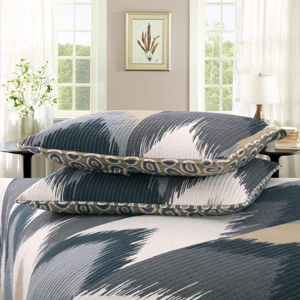 YAYIDAY Bedspread Quilt Set Queen Size - Peach Skin Fabric - Breathable Coverlet with Pillow Shams, Geometry Pattern Modern Grey Beige Black Chevron