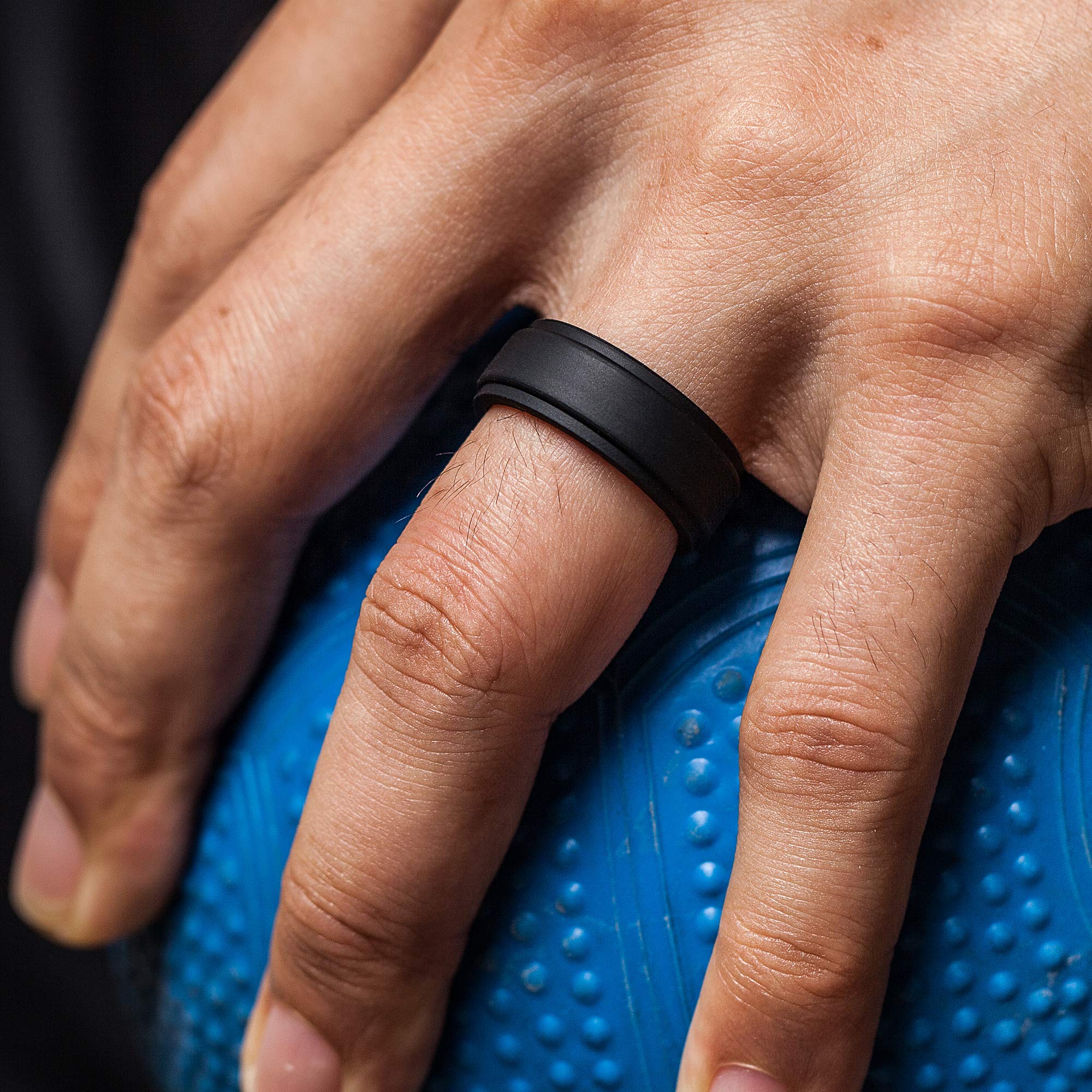 ThunderFit Silicone Wedding Rings for Men Breathable Airflow Inner Grooves, Step Edge Sleek Design Rubber Engagement Bands 8mm Wide 2mm Thick, Variety Multipack 1-7