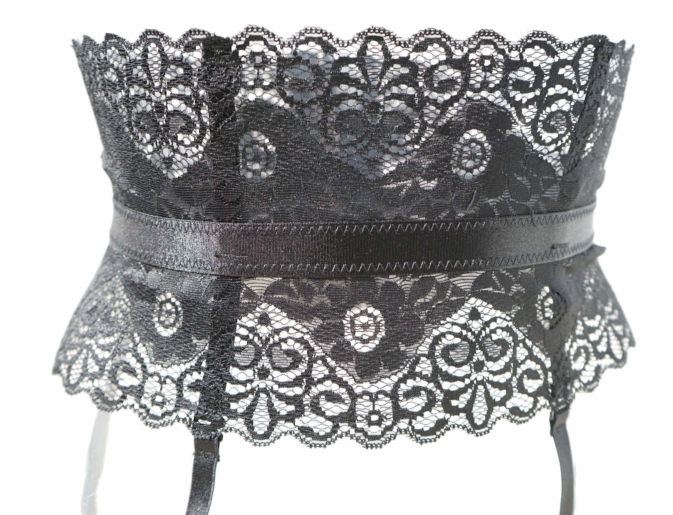 Women Lace 4 Straps Metal Buckles Mysterious Black Sexy Garter Belt for Stockings S508B (Medium)