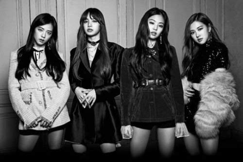 BLACKPINK - [Square Up] 1st Mini Album Black Ver CD+Booklet+PhotoCard+SelfieCard+Lennticular Lyrics+Postcard K-POP Sealed